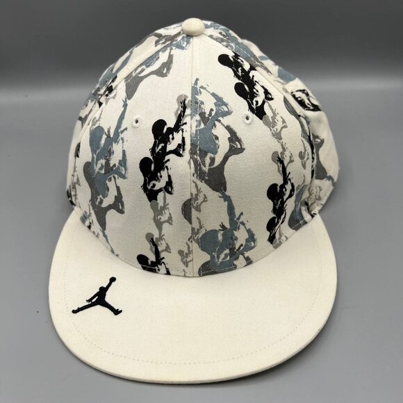 Jordan | Accessories | Air Jordan Hat Men 7 2 White Jumpman Fitted Cap ...